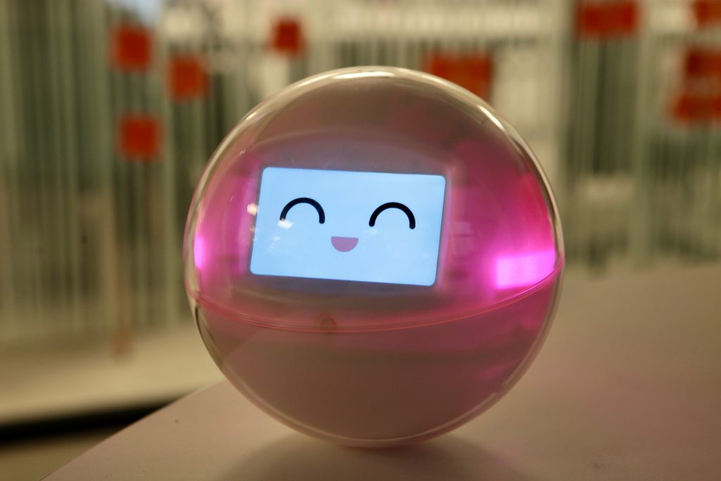 Leka, le robot au service des enfants en situation de handicap ...